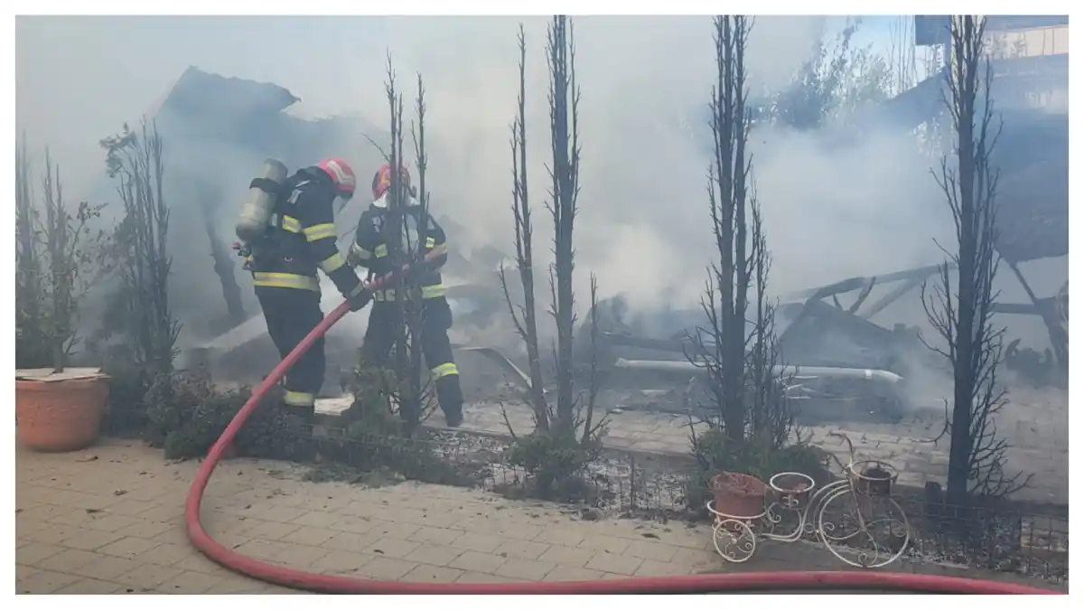 FOTO | Incendiu la o filigorie de pe o stradă din Alba Iulia! O femeie ...